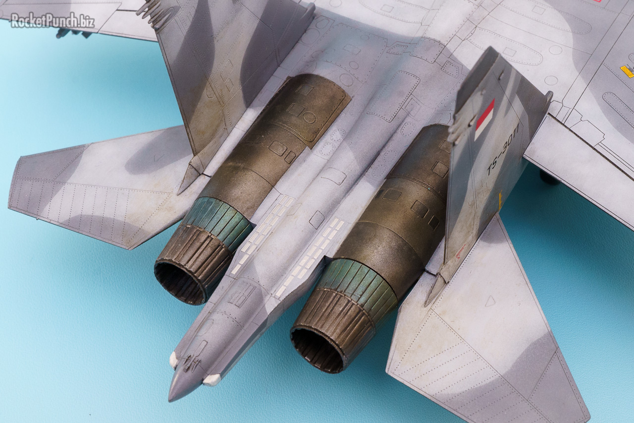 Trumpeter 1/72 Sukhoi Su-30MK2 Flanker-G ‘TNI-AU’ – Rocket Punch ...