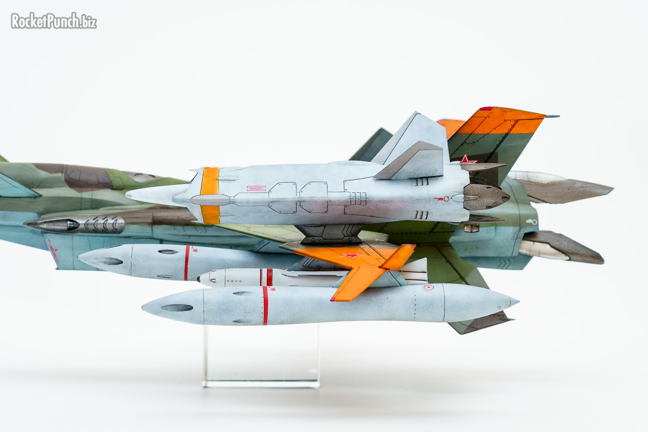 Hasegawa 1/72 Sukhoi/IAI/Dornier SV-51y – Rocket Punch – https://www ...