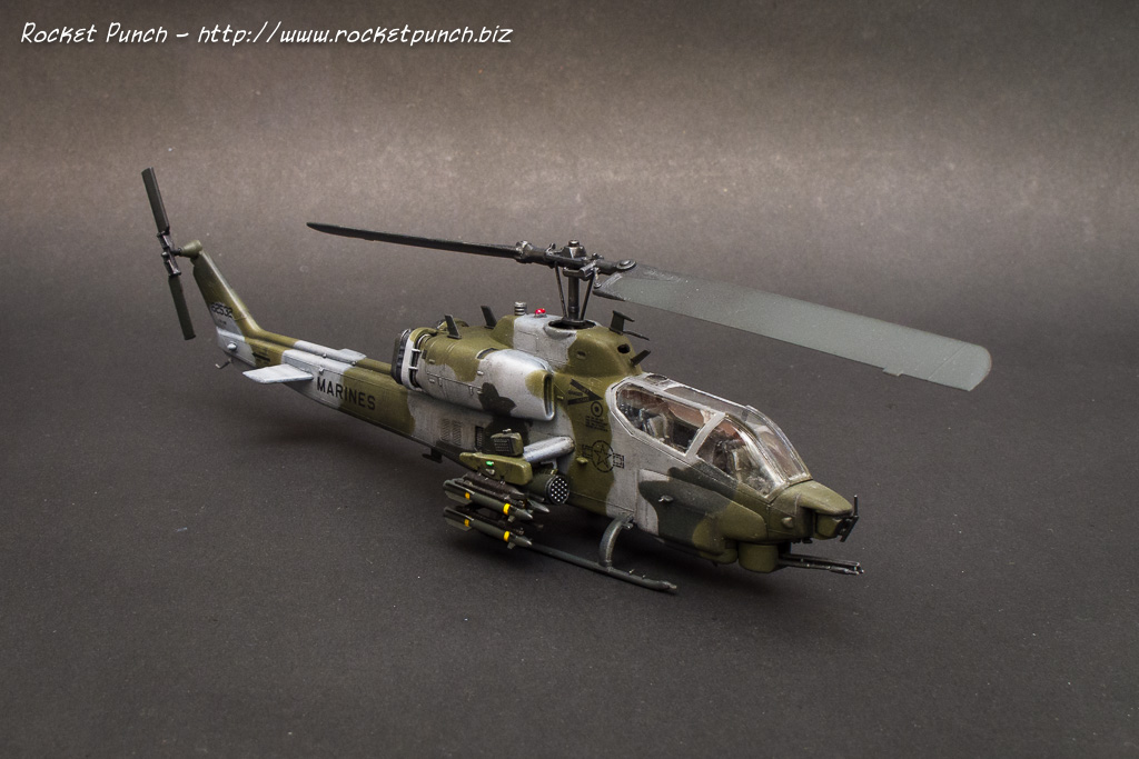 Completed : Tamiya 1/72 Bell AH-1W SuperCobra – Rocket Punch – https://www.rocketpunch.biz